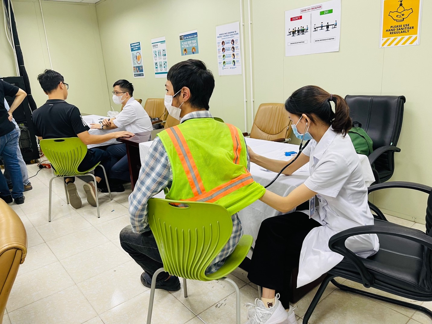 Liên danh Hyundai E & C- GHELLA-TC nỗ lực chăm sóc sức khỏe người lao động